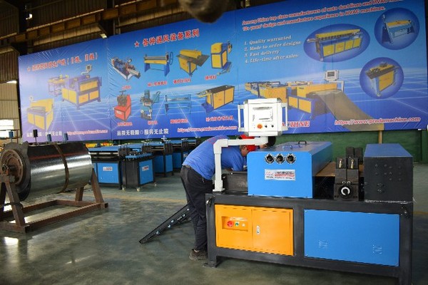 Here are the two basic automatic duct lines - Preda Machine_Auto duct ...