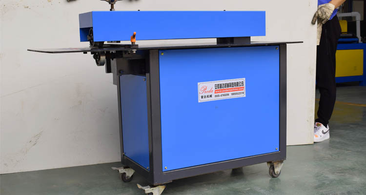 Preda Machine duct slitter is capable of both beading and slitting ...